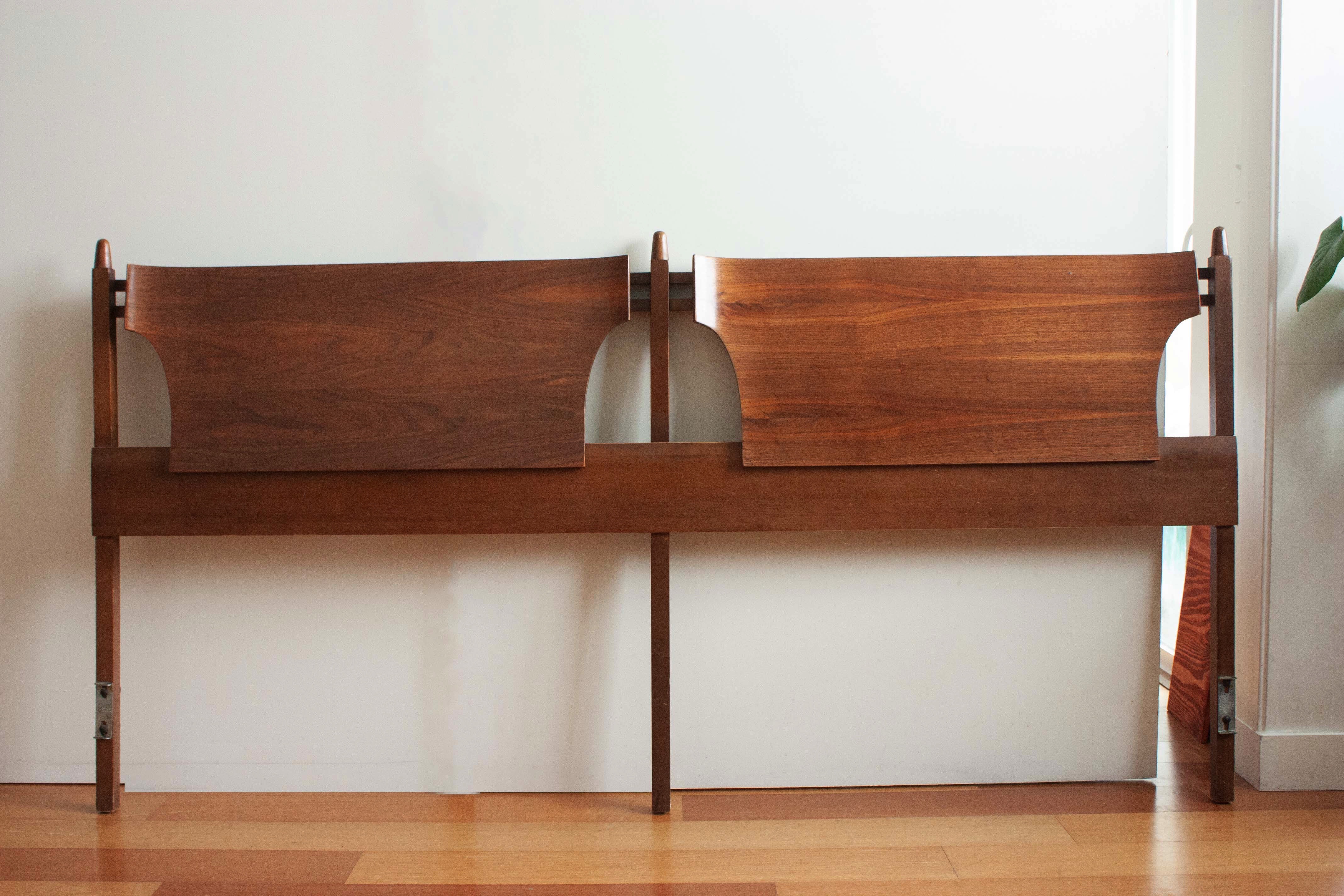 AvailableFurniture.knit